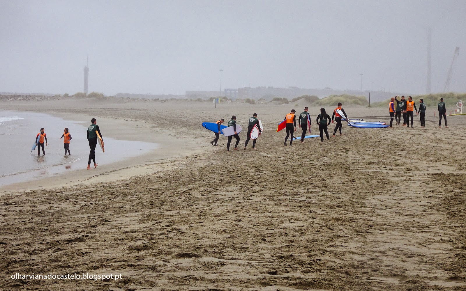 "El País” elogia Viana e a Praia do Cabedelo