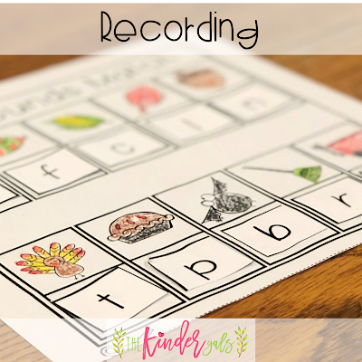 KinderGals: 6 Ways to Use the Pocket Chart in the Fall