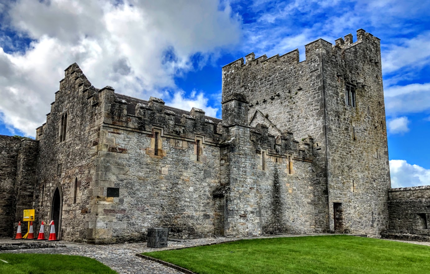 Patrick Comerford: Cahir Castle, a childhood ‘pit stop’ and a Butler ...