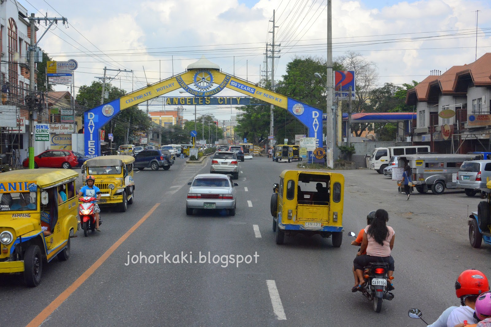 Aling Lucing Sisig in Angeles Pampanga Philippines |Tony Johor Kaki ...
