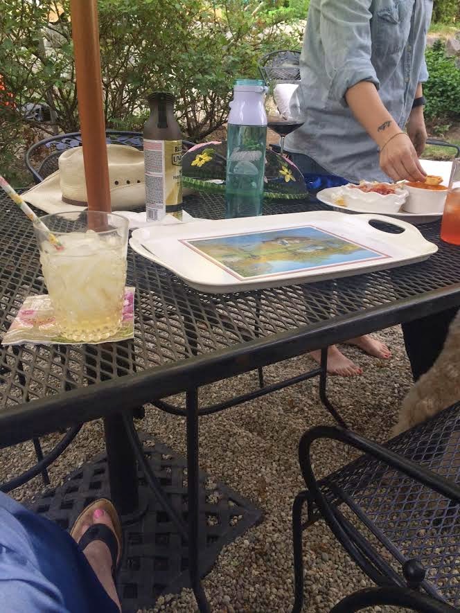 Maison Decor: Our al fresco dining courtyard takes shape with string lights