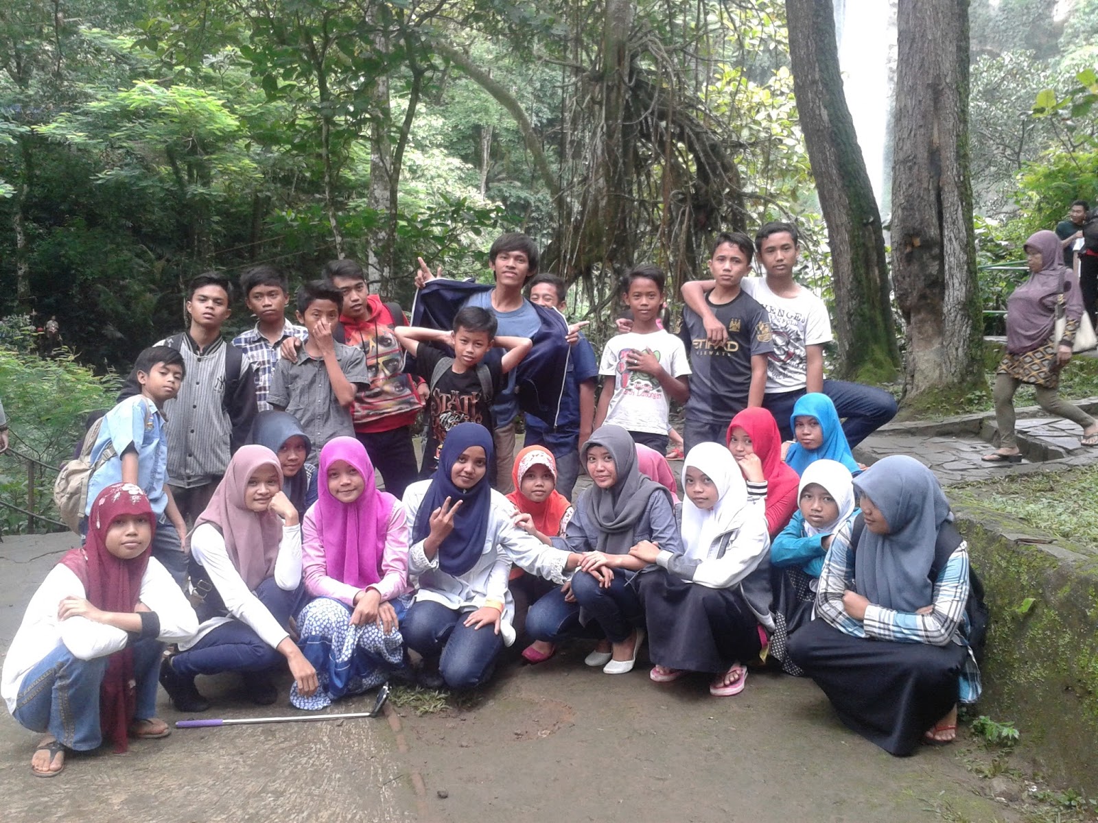 kebersamaan muda mudi jatiwayang: video muda-mudi