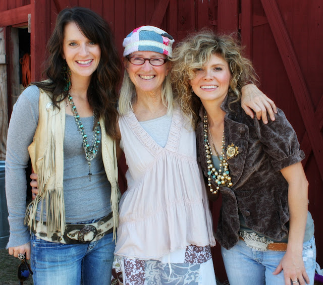 what's deb doing?: Junk Gypsies on HGTV