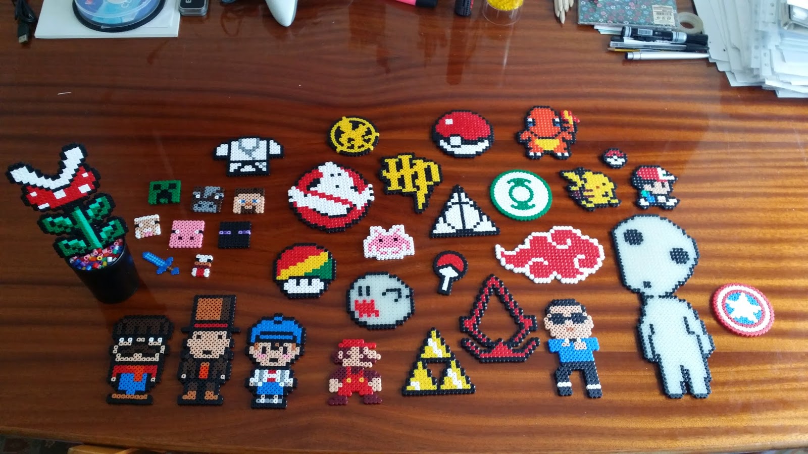 Historias de un saltimbanqui: Hama Beads: El mundo en 8 Bits