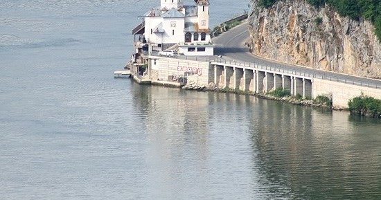 TURISM : Defileul Dunarii - cel mai frumos Defileu din Europa.