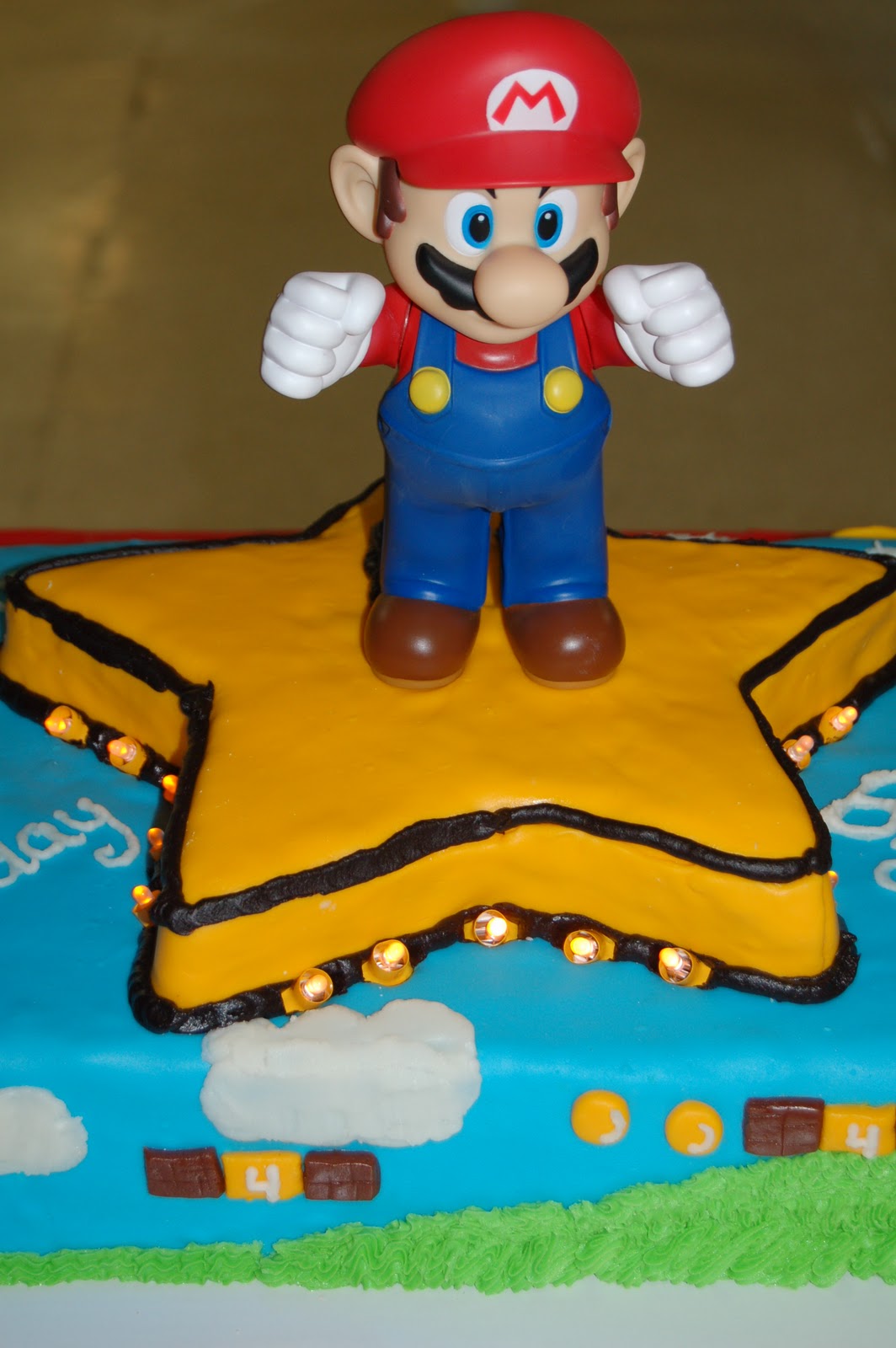Gracie's Cakes: Super Mario 4th Birthday