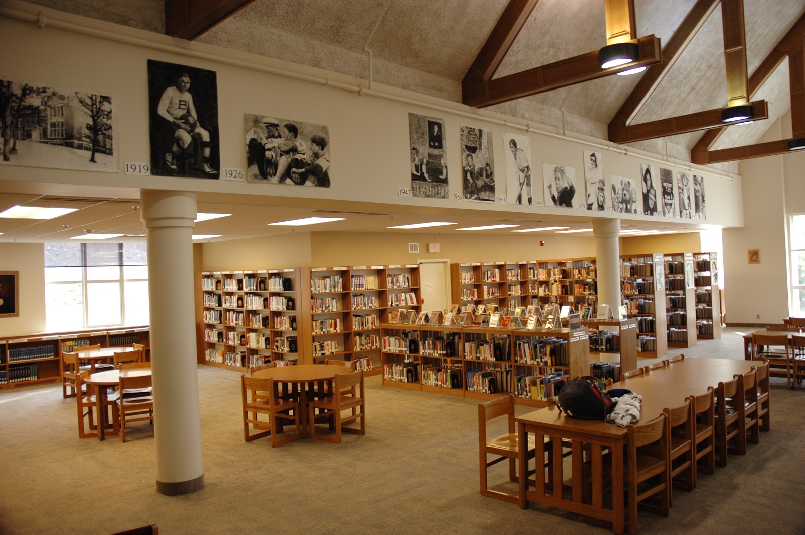 School Librarians Have More Fun: School Starts with a New Look