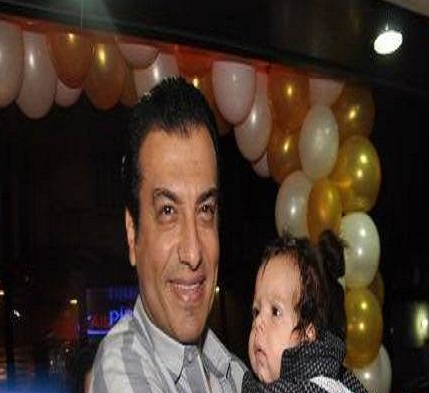 بالصور: الفنان ايهاب توفيق مع ابنه الوحيد - لكـــي سيدتي