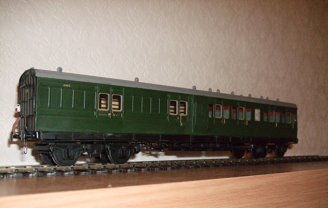 DAISY SAYS MOOO!: PAIR SOUTHERN REGION COACHES 3rd CLASS BRAKES. WHITE ...