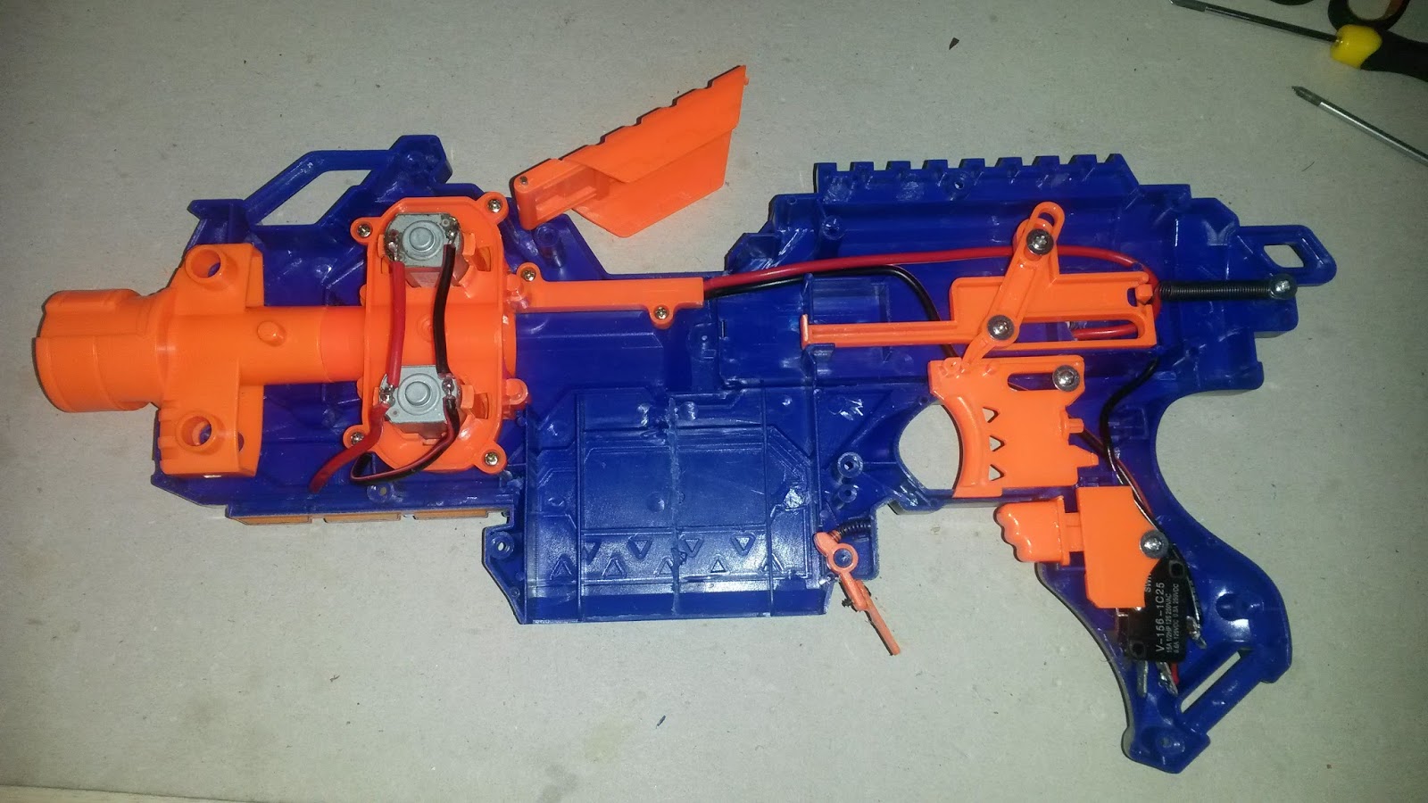 Outback Nerf: Mod: Knock-off Stryfe with Blade 180s
