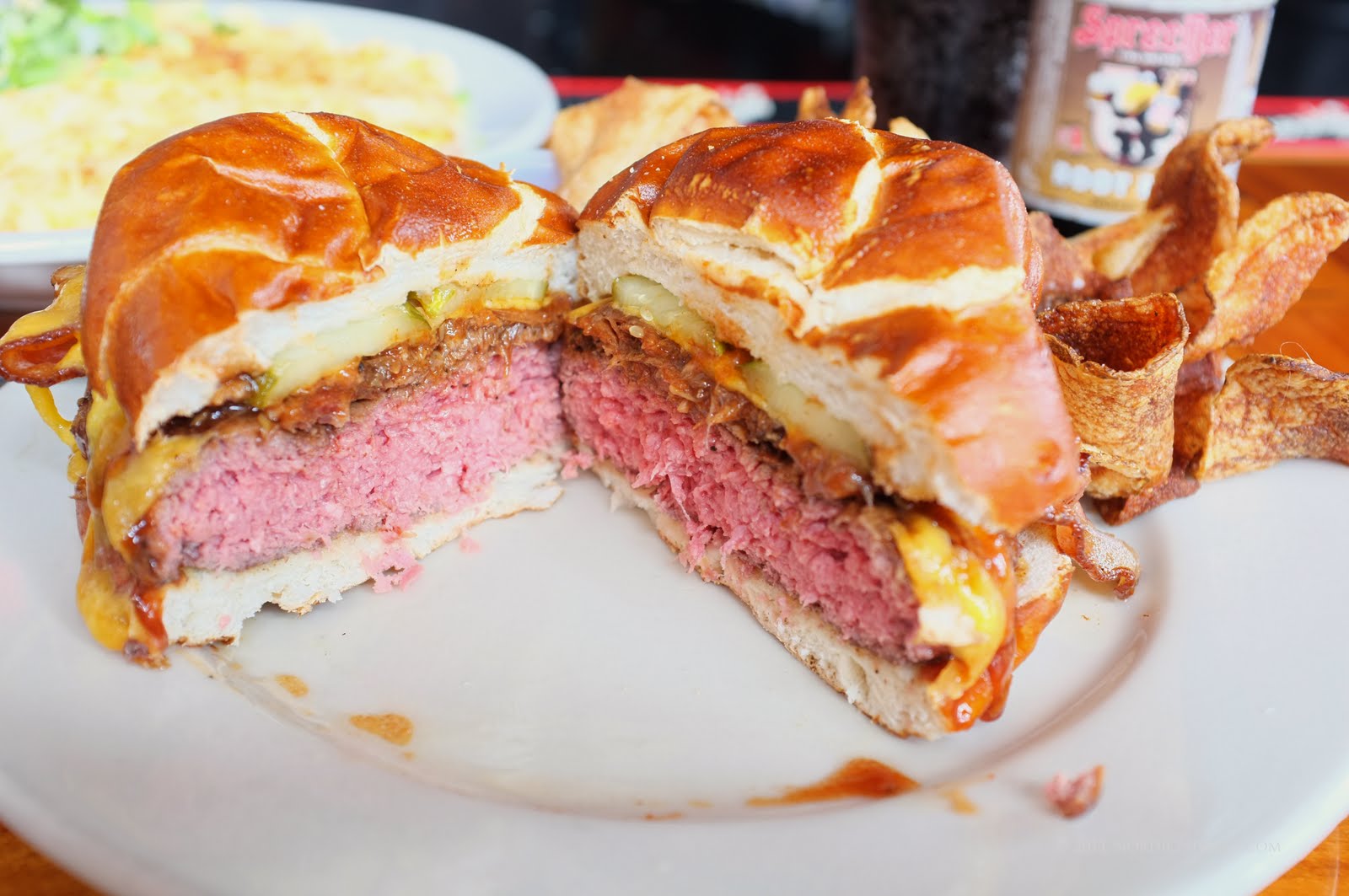 Nordic Nibbler: Kuma's Corner, Chicago – Restaurant Review
