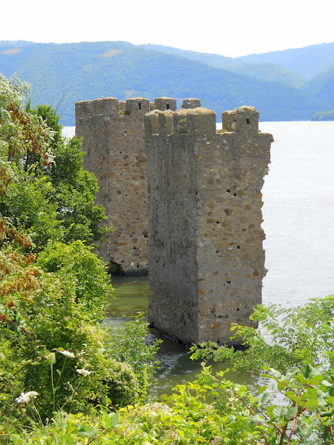 Cotele apelor Dunarii – de la Drobeta Turnu Severin la Bazias