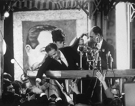 A Historia vai ao Cinema: Resenha : filme/documentário Jango.