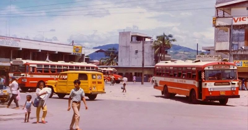 30 Color Snapshots That Capture Street Scenes of Olongapo, Philippines ...