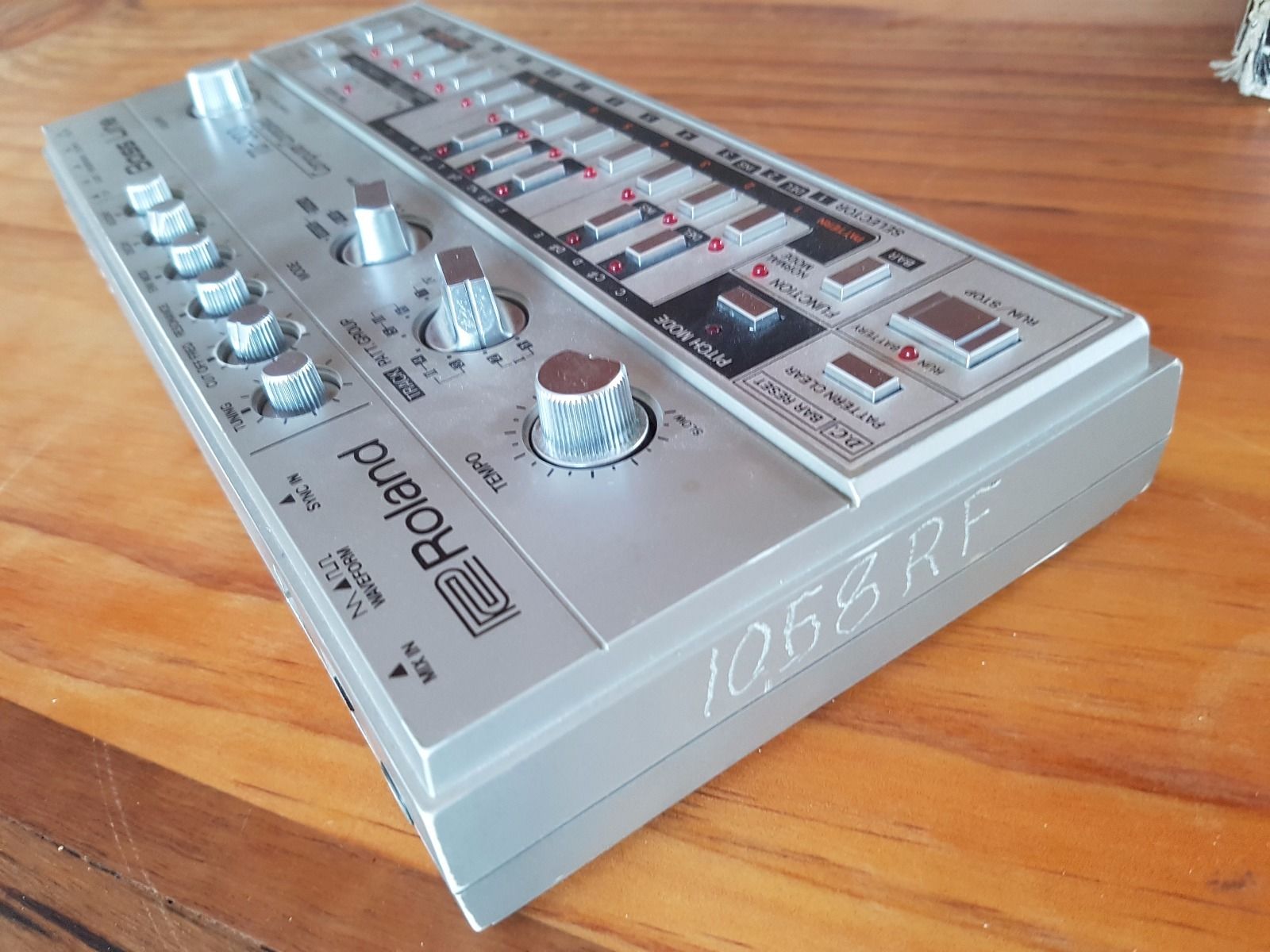 MATRIXSYNTH: Roland TB303 Vintage Analog Synthesizer - Original BOX and ...