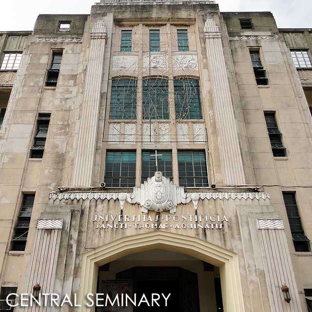 Manila: A walk through UST (University of Santo Tomas) | Ivan About Town