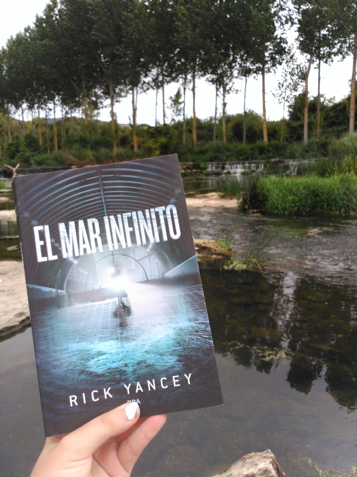 fotografiando libros: Reseña: El mar infinito