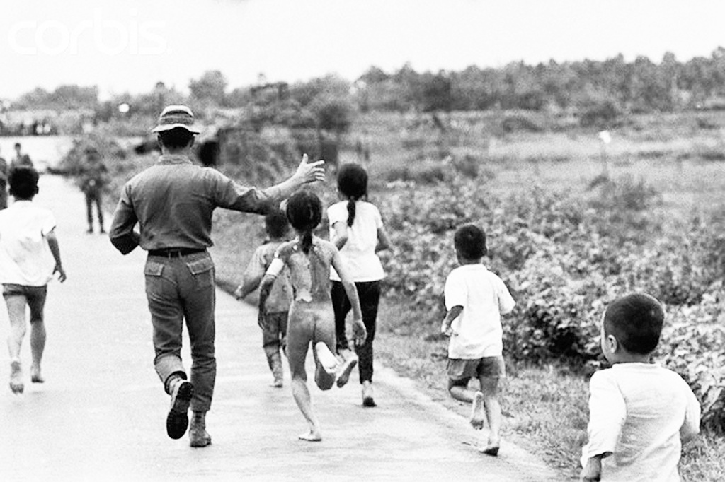 Interesting Green: Napalm Girl Phan Thị Kim Phúc
