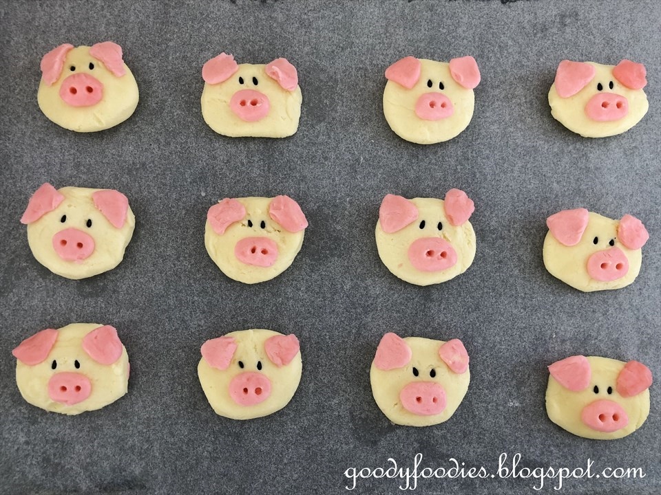 GoodyFoodies: Recipe: Cute Piggy German Cookies for CNY