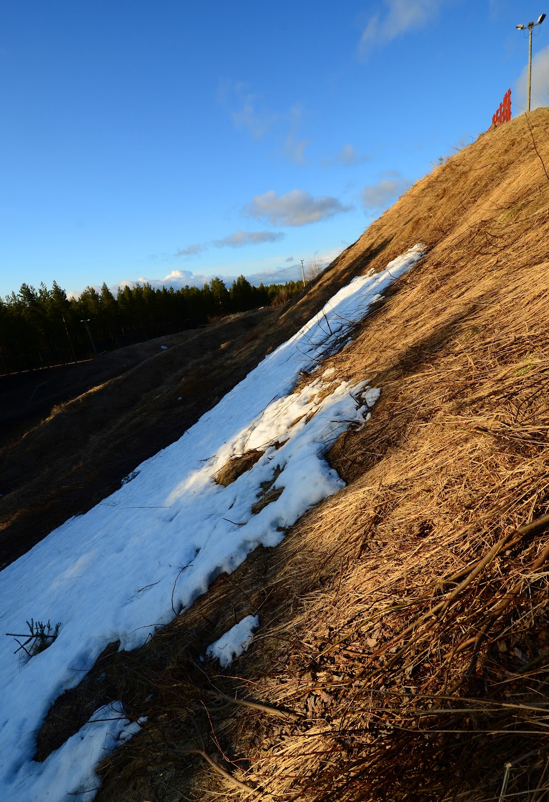 Skiing the Planet: Snowless in Oulu