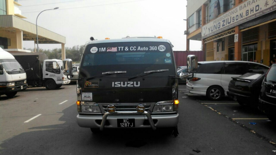 15 Motorsport 24hrs Towing Service: JENIS LORI CARRIER