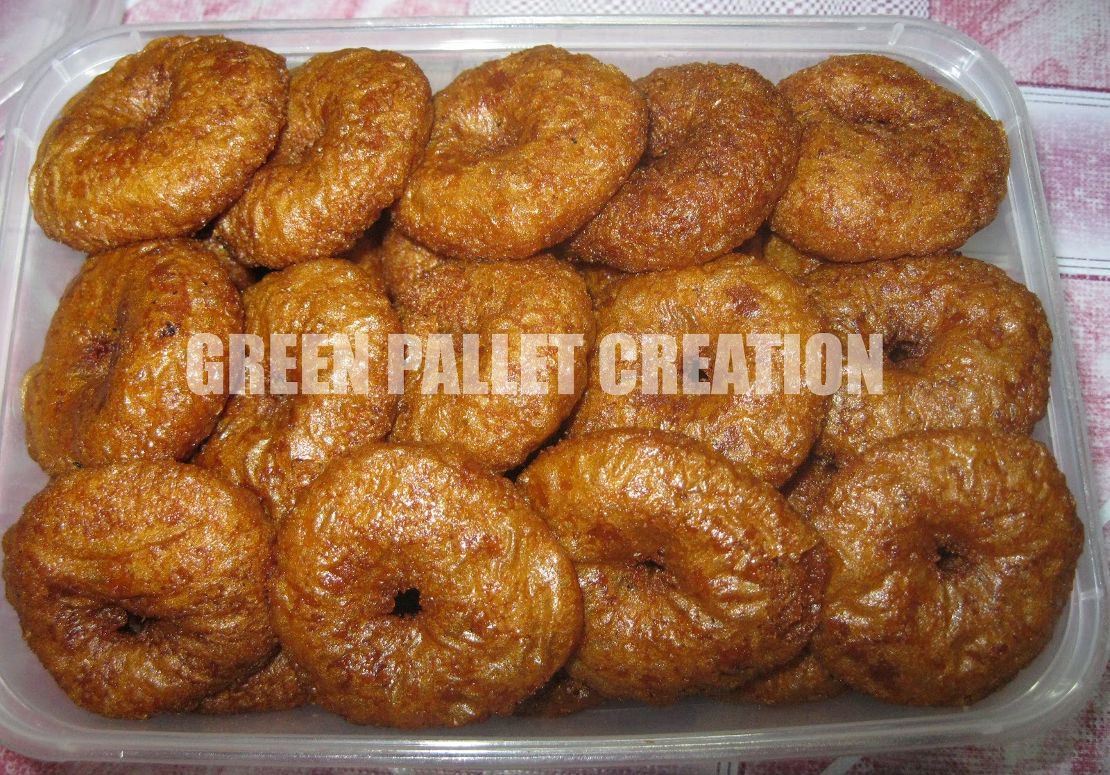 KUIH TRADISI & KUIH RAYA 2012: KUIH DERAM / KUIH DENDERAM KUIH PENIARAM