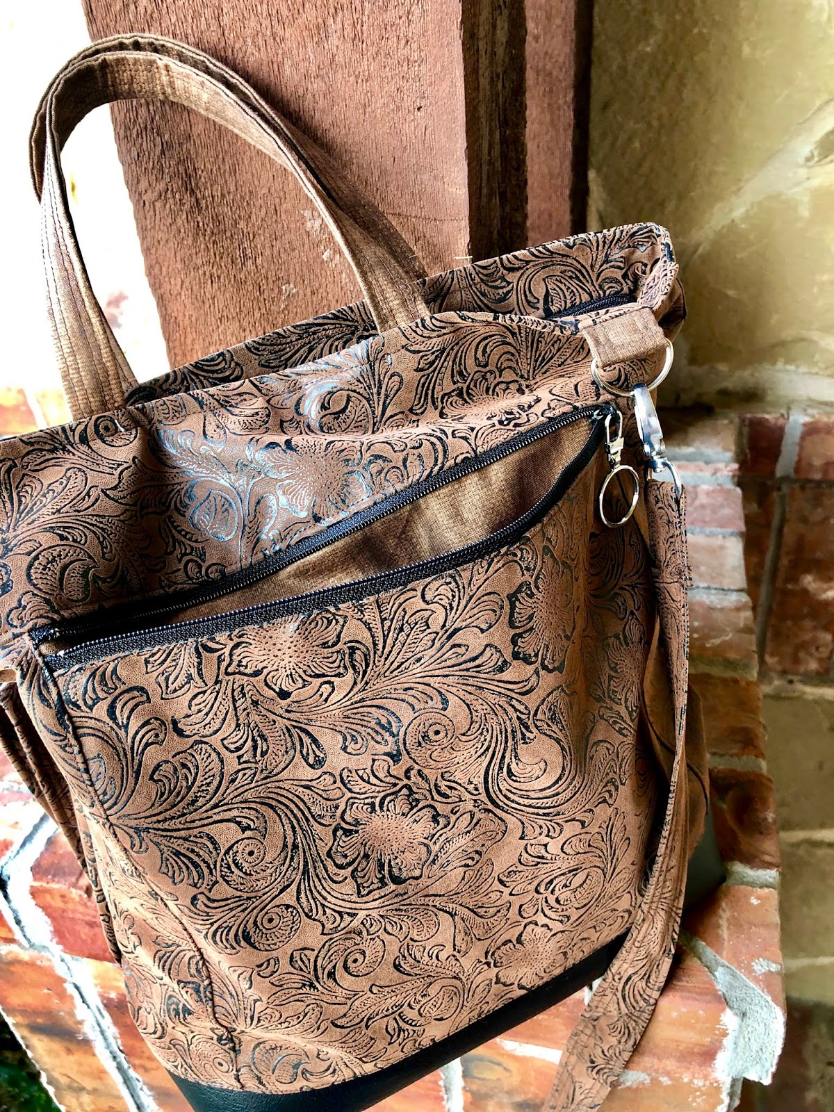 ellyn's place: Finley Tote by Sotak Handmade