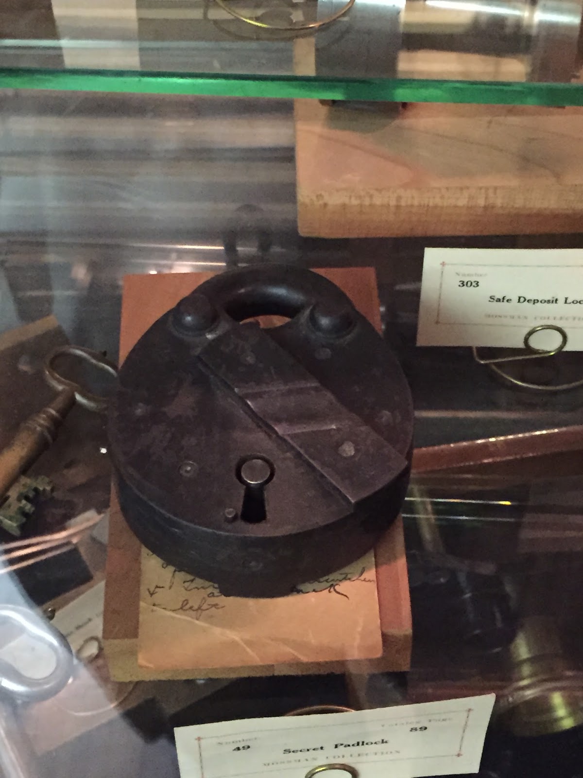HeavyMetalPuzzles: John M. Mossman Lock Museum