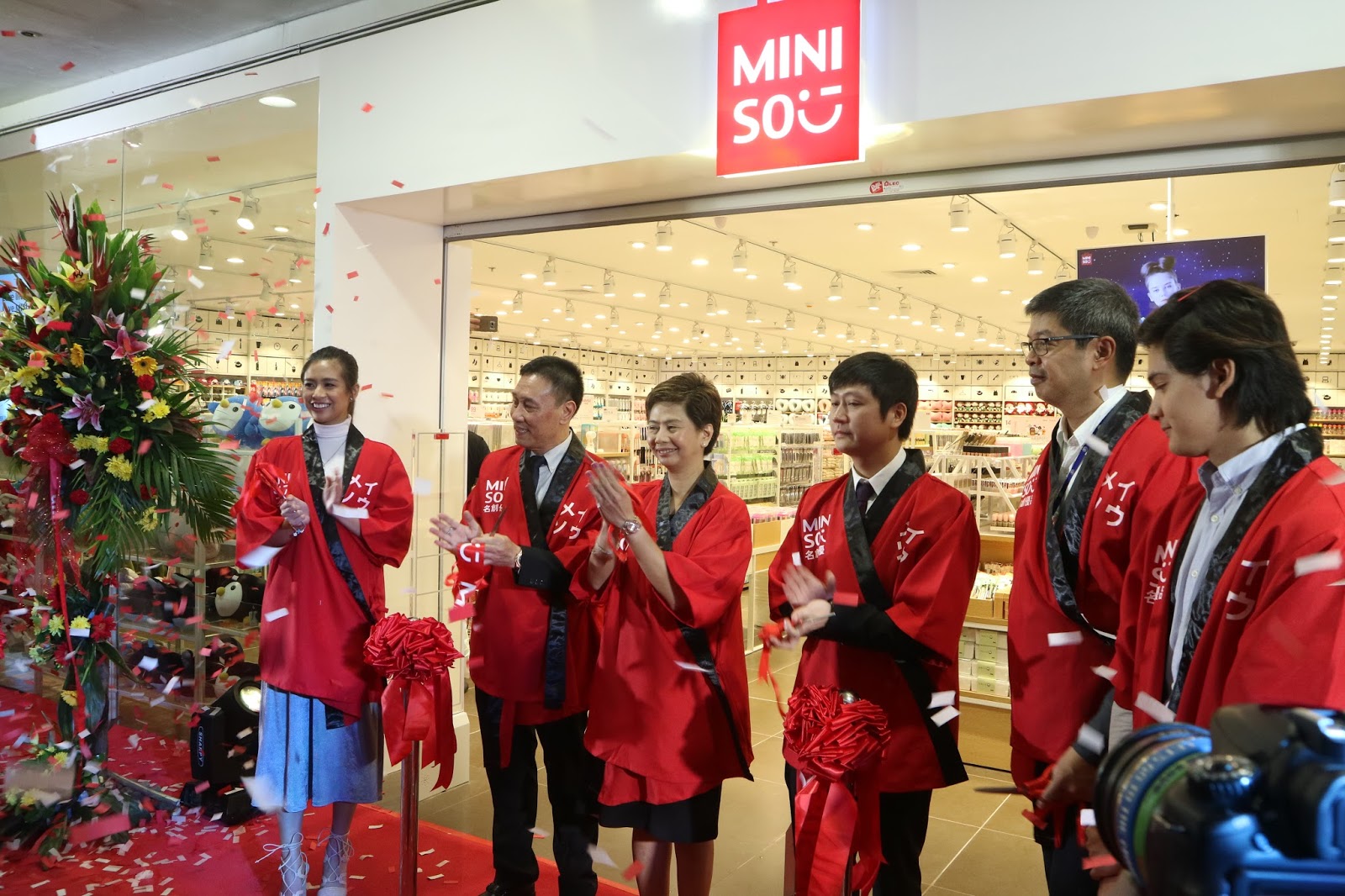 MiNiSO: SM City Manila ♥ - ARTSY FARTSY AVA