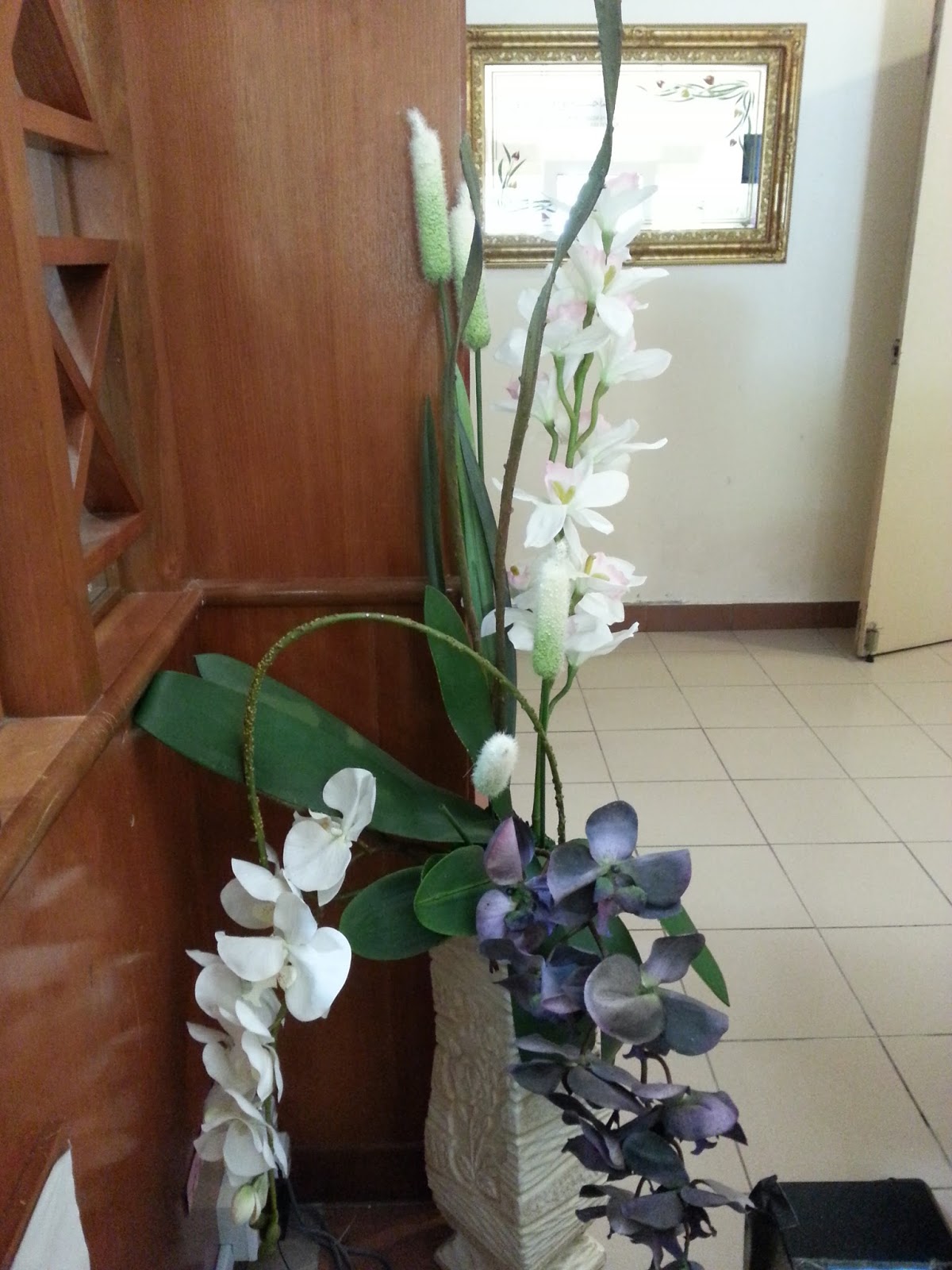 Berilmu Berdisiplin Berbakti: Gubahan Bunga