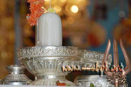 India Temple Tour: Pancha Bootha Sthalangal !! Thiruvanaikka Sri ...