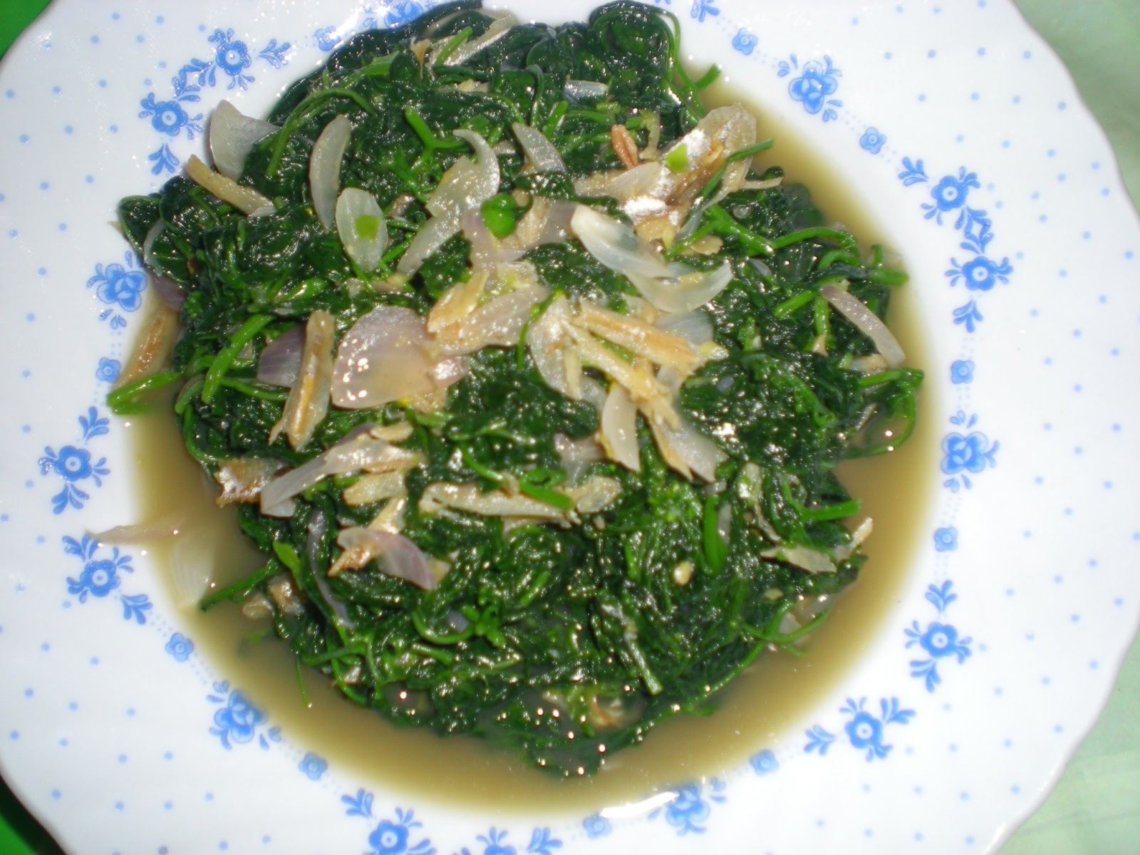 CAHAYA HIDUPKU: GORENG PUCUK MERANTI :)