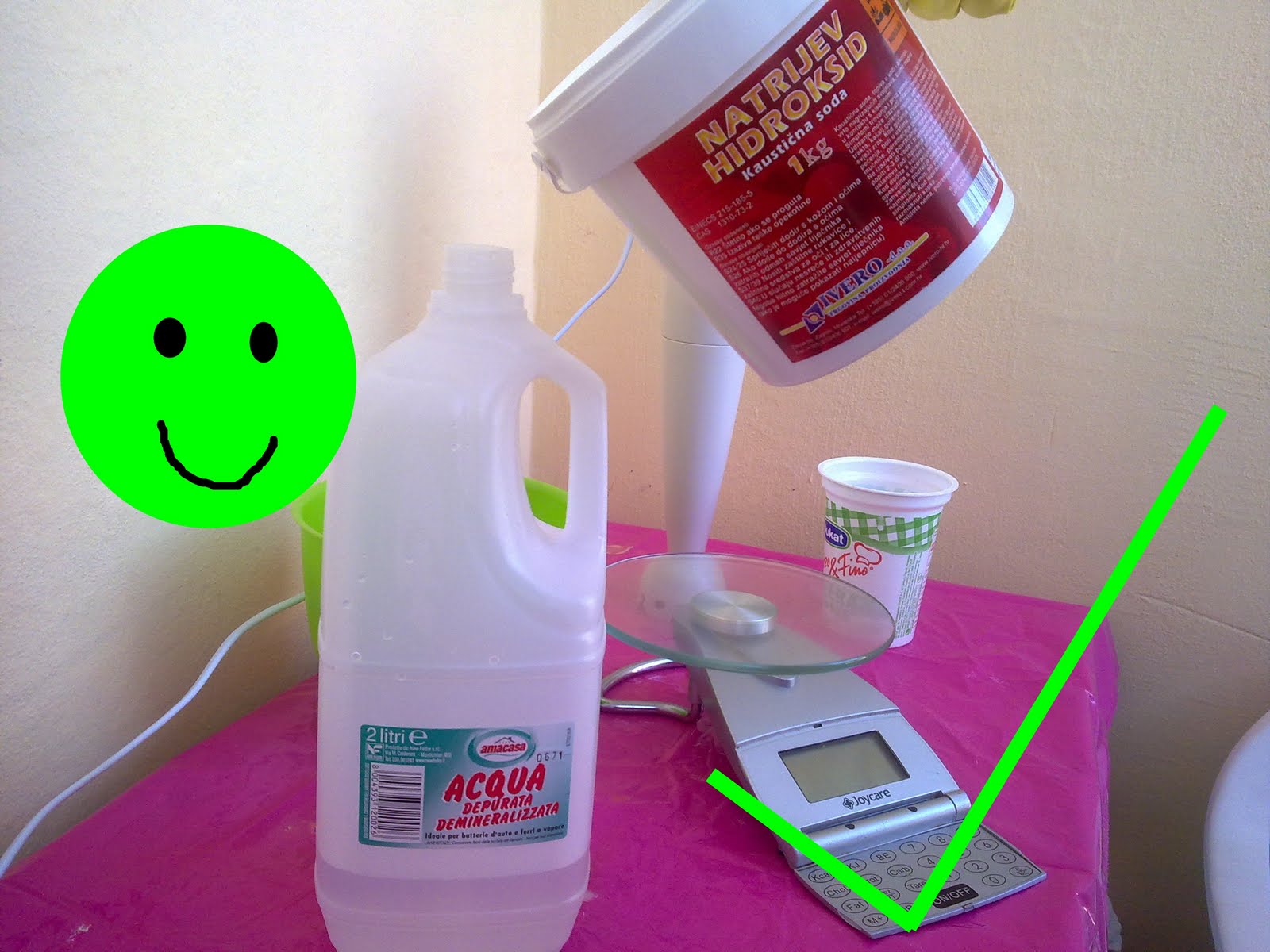 Izrada domaćih sapuna: NATRIJEV HIDROKSID (NaOH)