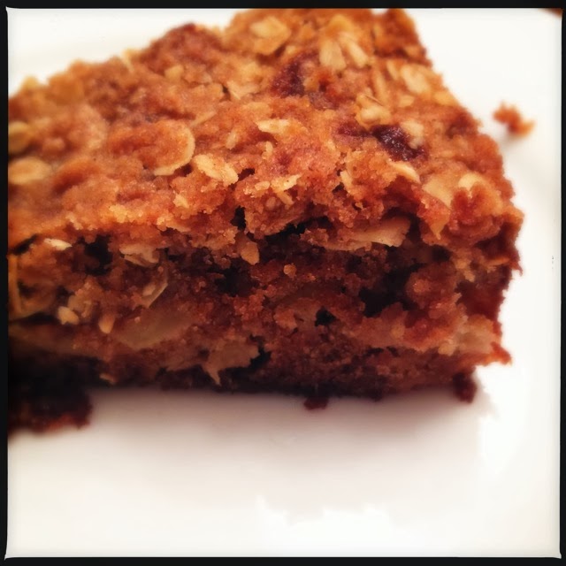 SOUNDING MY BARBARIC GULP!: Caramel Apple Cake