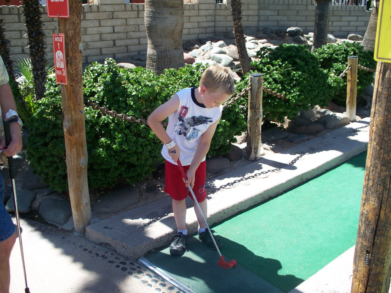 The Emerson Family Blog: Castles and Coasters