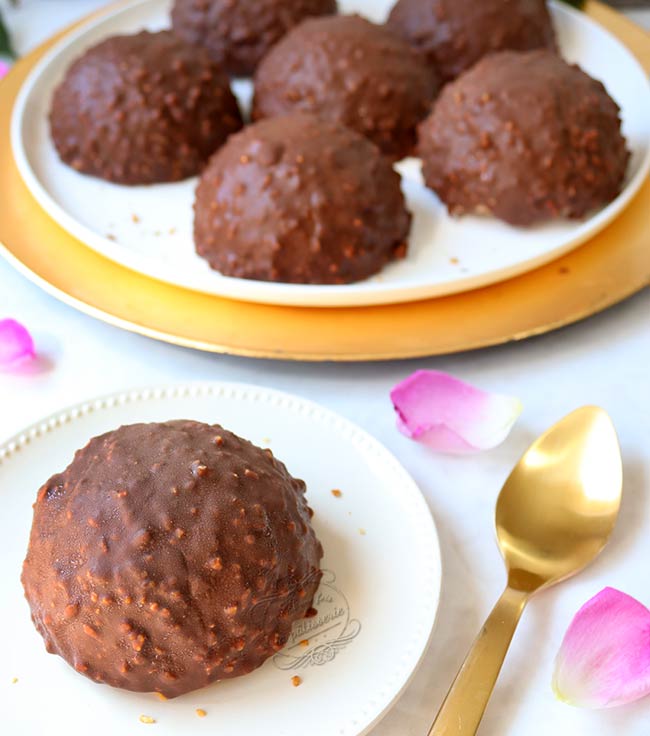 Dôme praliné façon Ferrero Rocher ~ Entremets individuels : Il était ...
