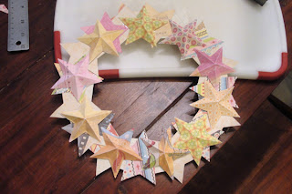 Far Beyond Designs: Star Wreath Tutorial