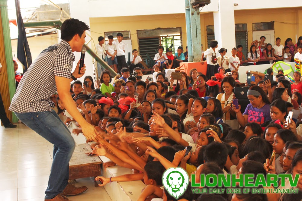 Dion Ignacio gives joy to the kids of Bagong Silangan Elementary School ...