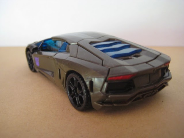Transformers lockdown car online