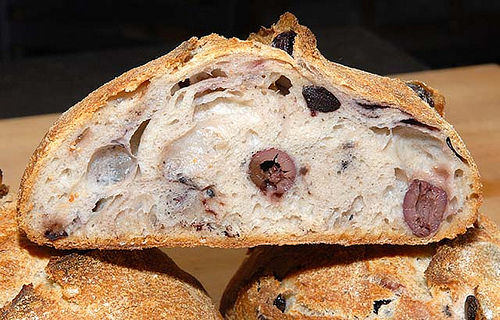 Seed to Feed Me: RECIPE FOR HOMEMADE OLIVE BREAD