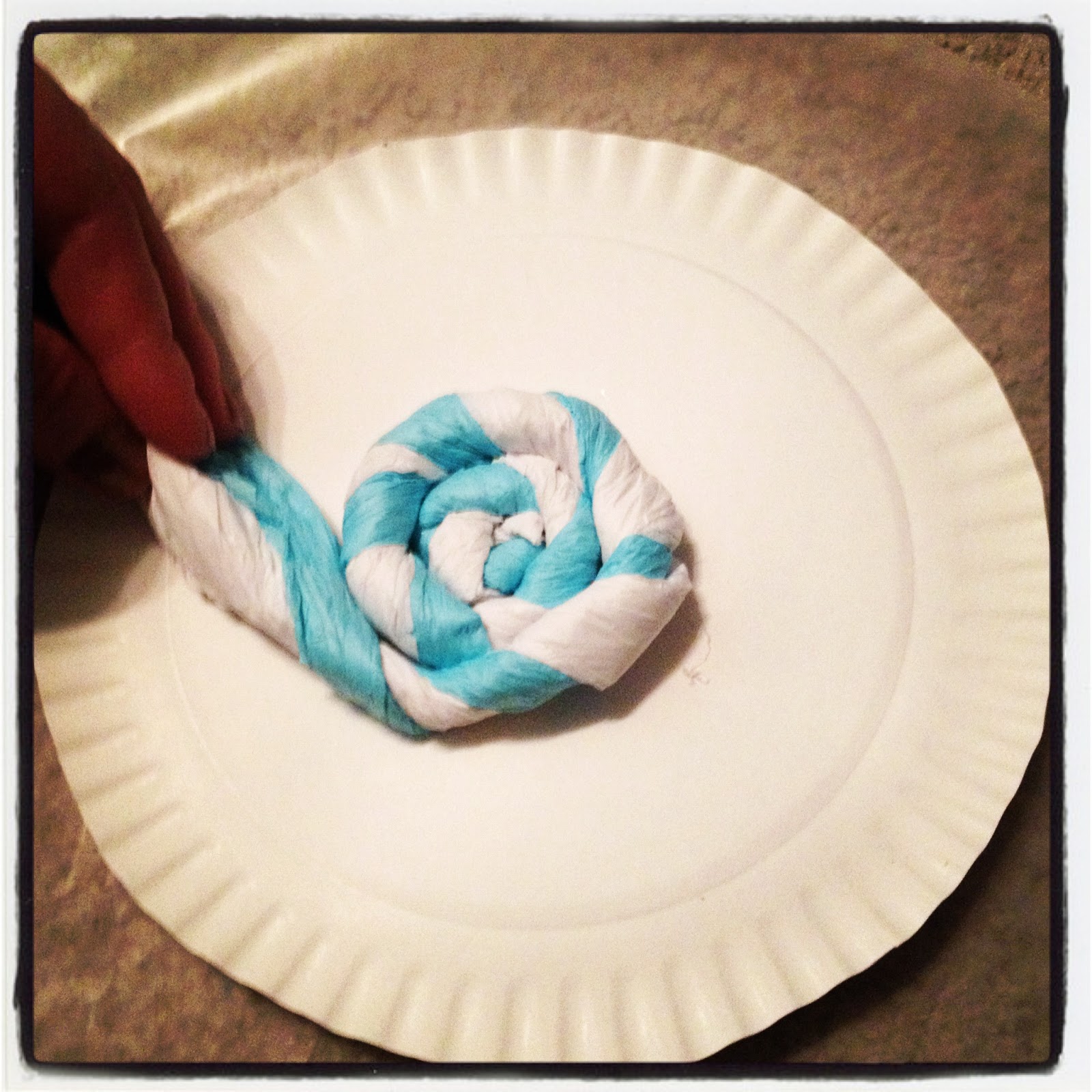 Flourishing Retailers: Lollipop Love - Twisted Tissue Lollipops