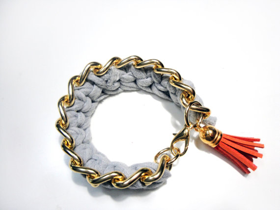 Beh1nd: Crocheted bracelets