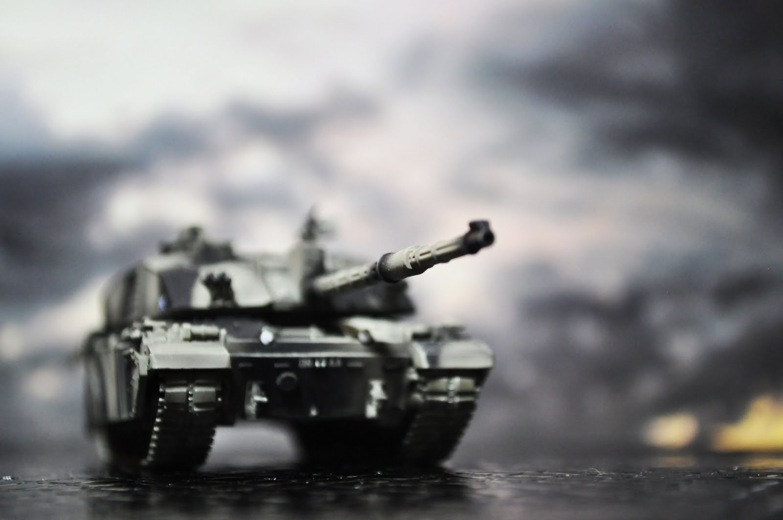Toy Construct: The Challenger 2 Tank