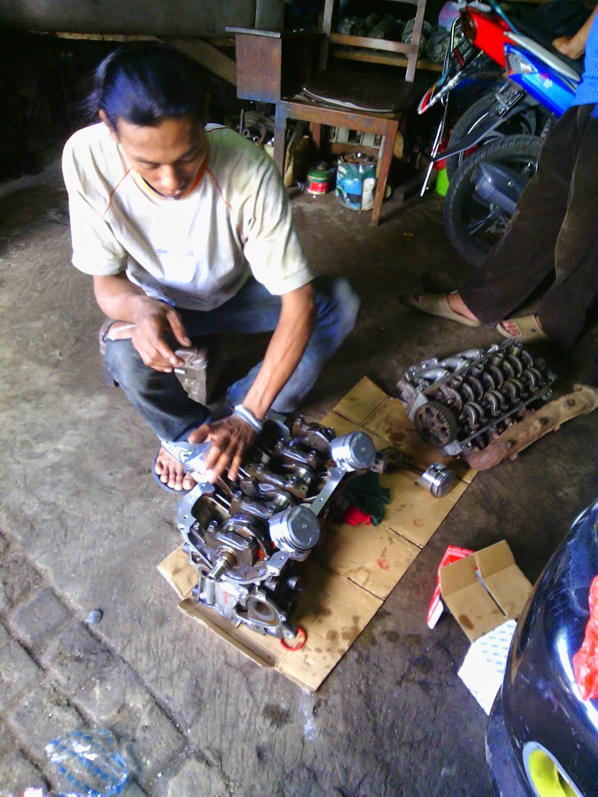 service bengkel mobil" JAYA UTAMA" service mobil panggilan surabaya ...