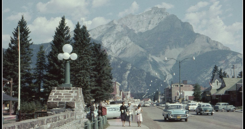 54 Stunning Color Photos Document Everyday Life in Canada during the ...