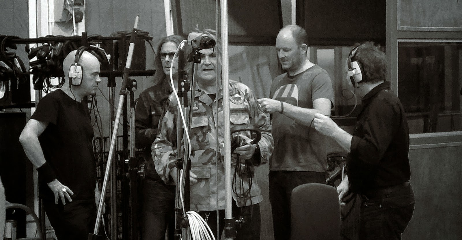 Lives & Times Fundraising Book : Mike Peters, Eddie Macdonald, Dave ...