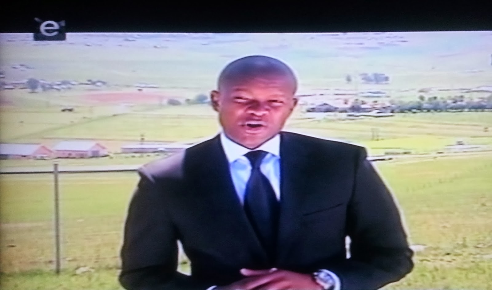 TV with Thinus: DRESSED IN BLACK. South Africa's news anchors are all ...