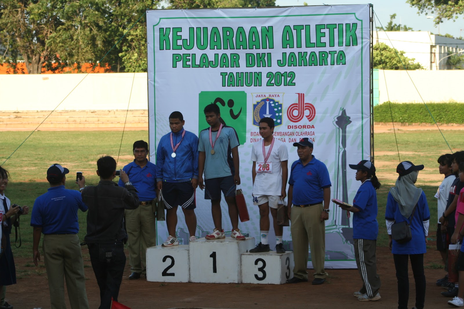 Perguruan Advent Menteng: Student Achievement