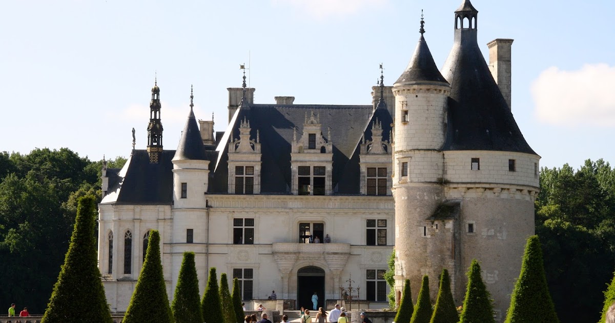 BradnJayne's blog: Greg! The stop sign! (Loire)