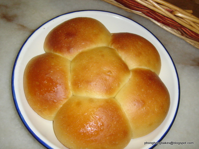 PH the Malaysian Carnivore: Roti Paung (Terengganu Butter Buns - Old ...